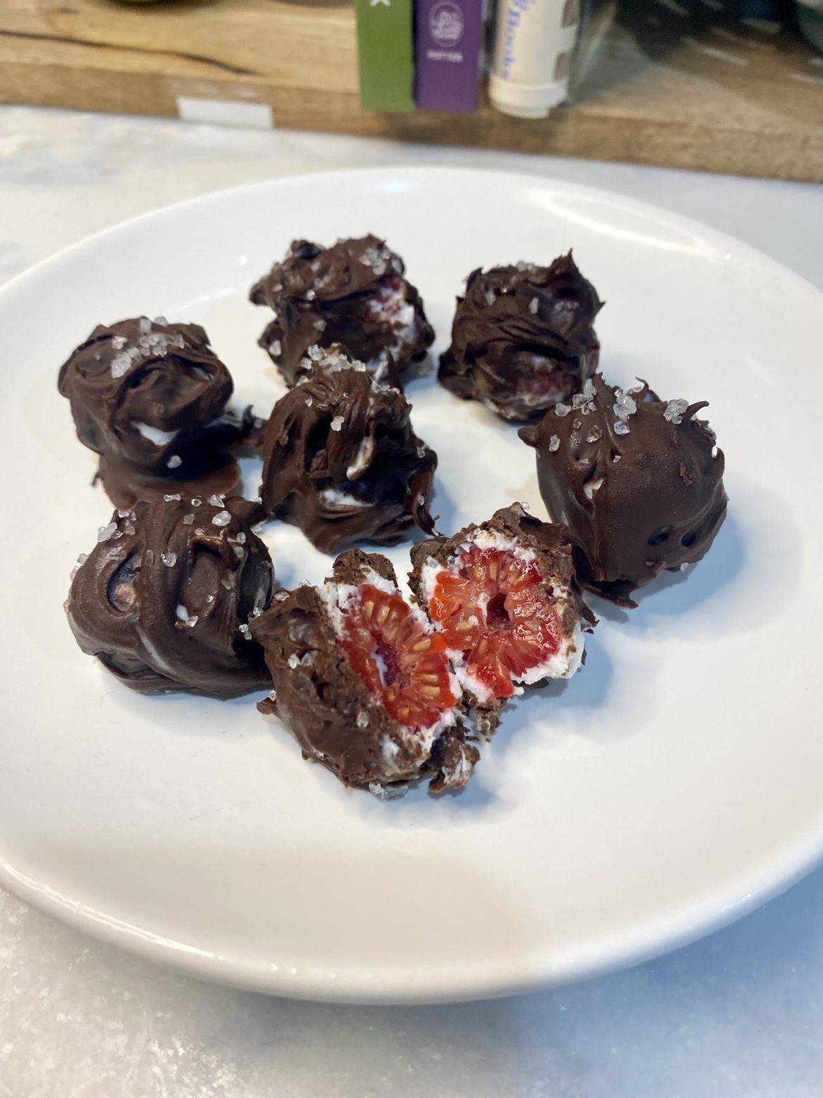 Chocolate Greek Yogurt Covered Raspberries - Cooking Katie Lady